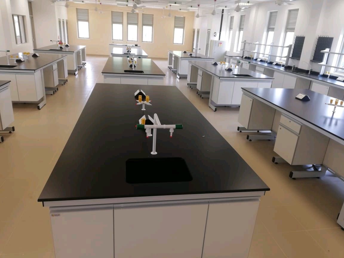 Laboratory Furniture – Giant Technologies Ltd.